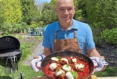 Cocina a la parrilla con Michael Symon - Serie en Food Network en ...